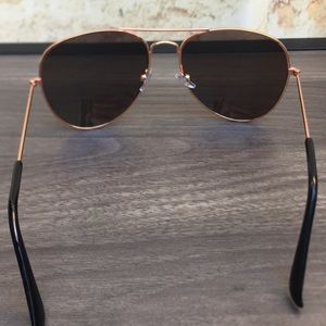 Accessories | New Unisex Rose Gold Wire Frame Aviator Sunglasses | Poshmark
